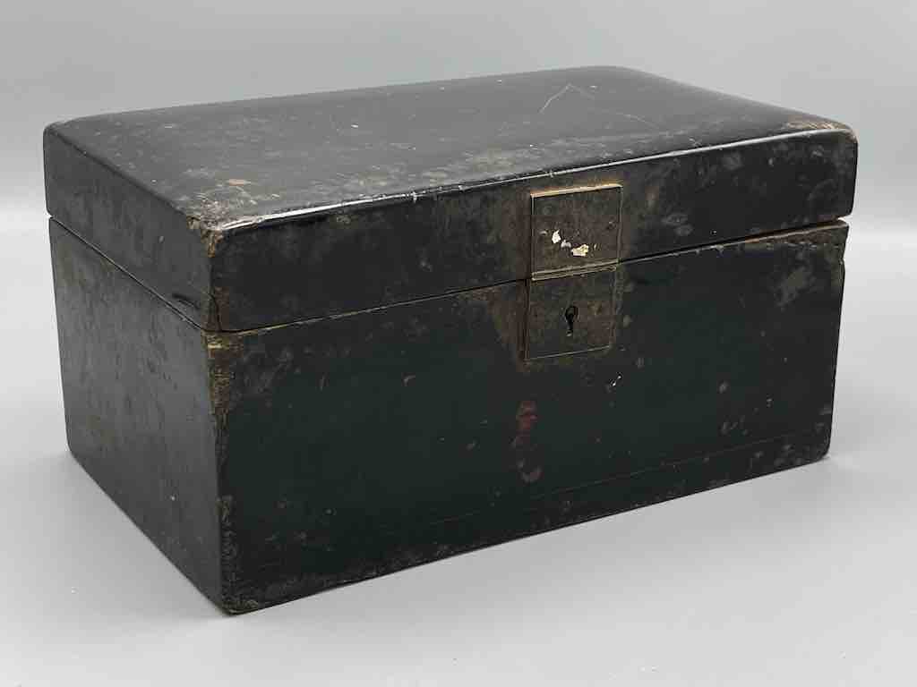 Vintage Vietnamese Jewelry Box — Niger Bend