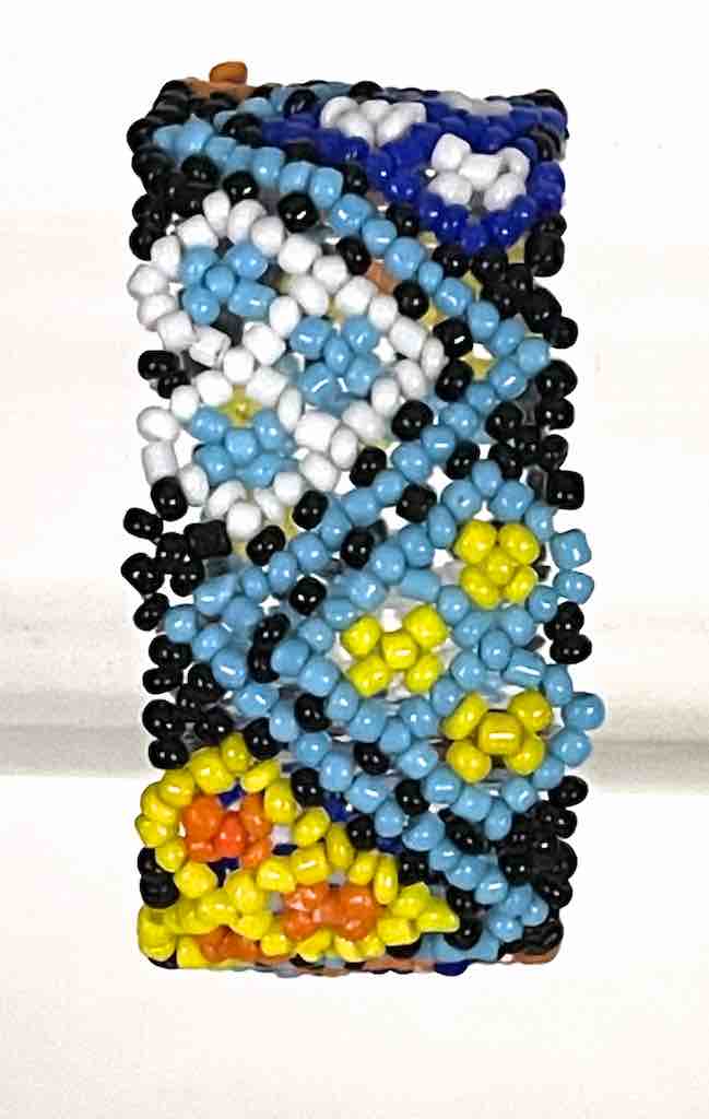 Small bead wide woven floral design beaded bracelet - Togo — Niger Bend