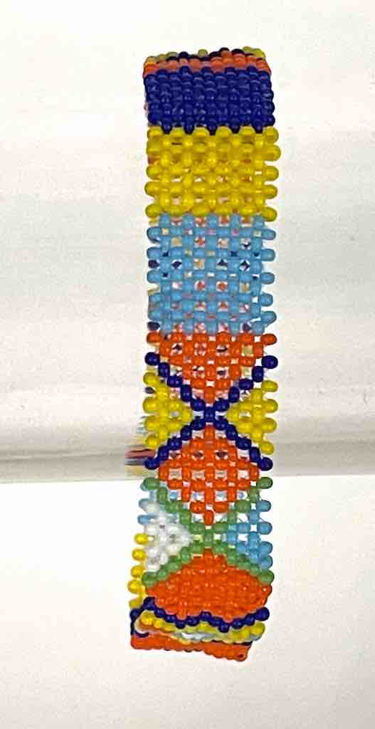 Very small bead woven geometric design beaded bracelet - Togo — Niger Bend